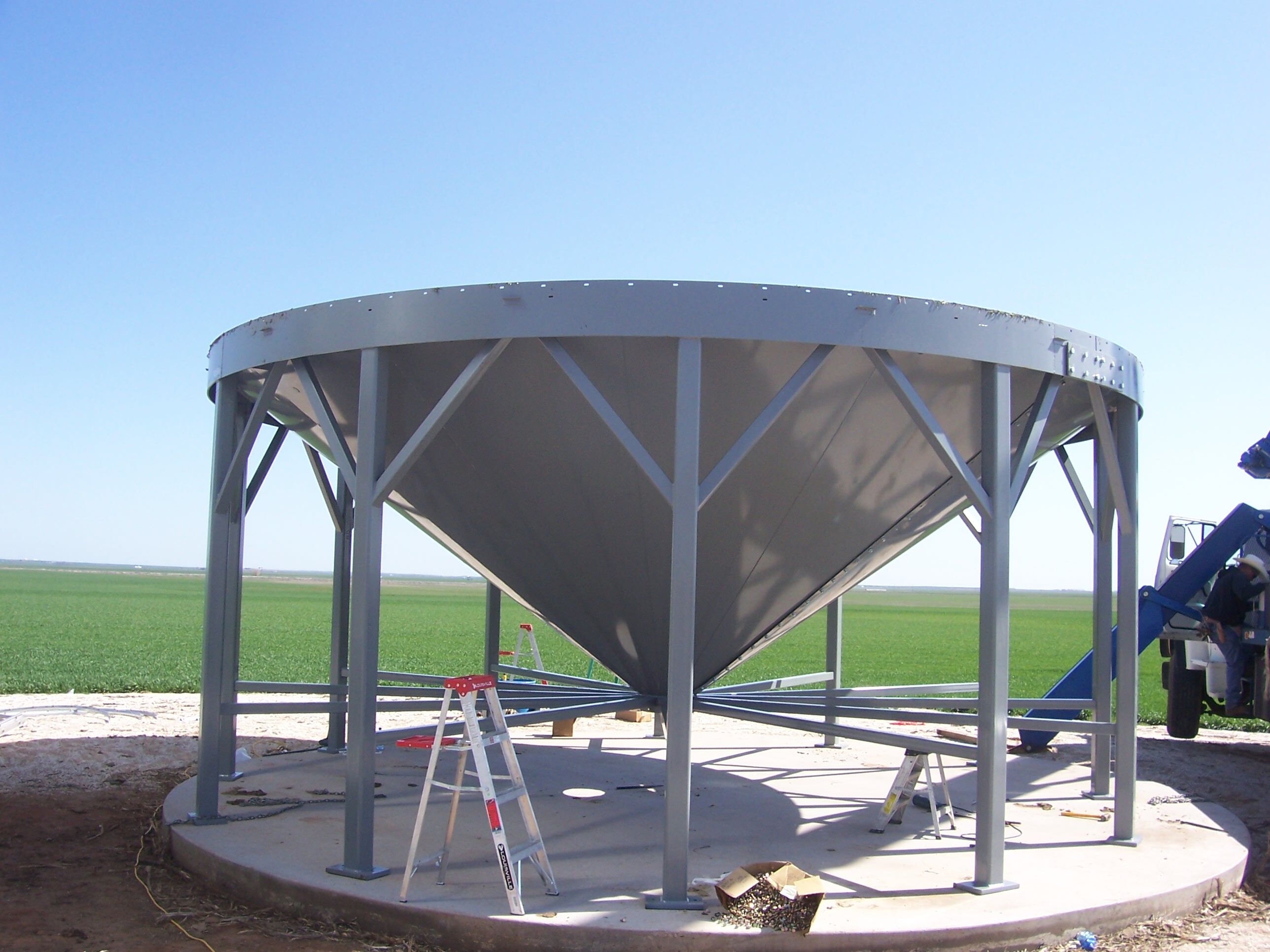 Hopper Bottom Cones Gallery - Harvest Ag Fabricating